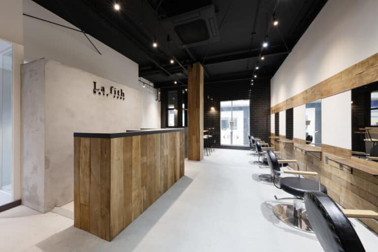 La fith hair reve 姫路店【ラフィス ヘアー レイヴ】